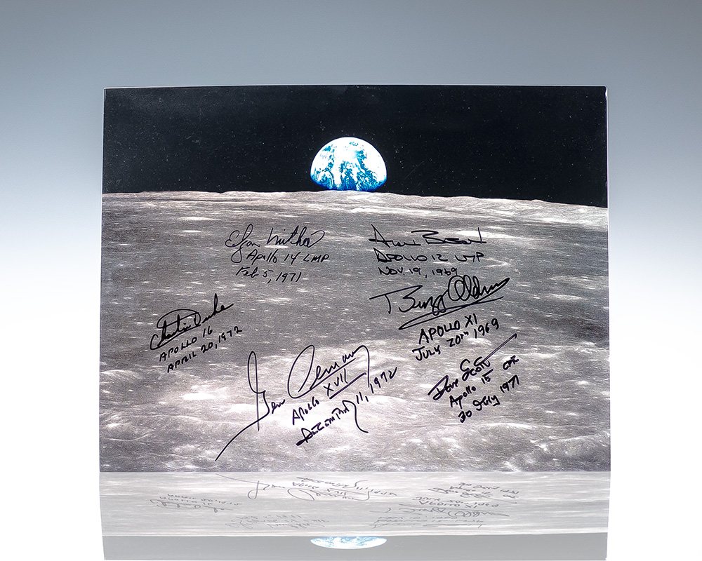 Buzz Aldrin, Alan Bean, Edgar Mitchell, Dave Scott, Charlie Duke, and ...